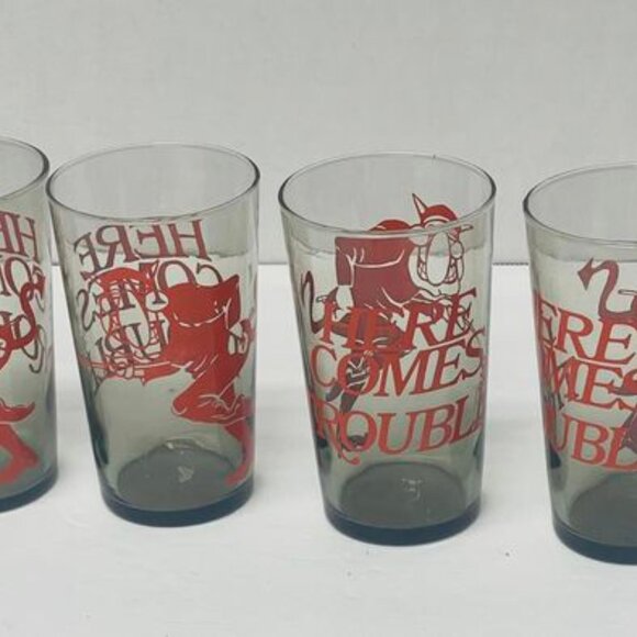 Dining | Set Of 4 Drinking Glasses Red Devil Here Comes Trouble Mid ...